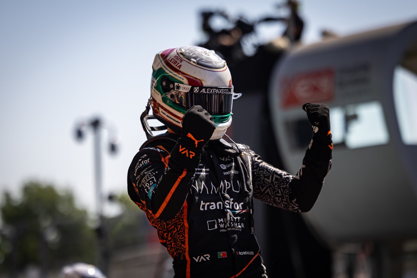 Domingues heads historic VAR 1-2 in Barcelona F3 sprint race – Feeder ...